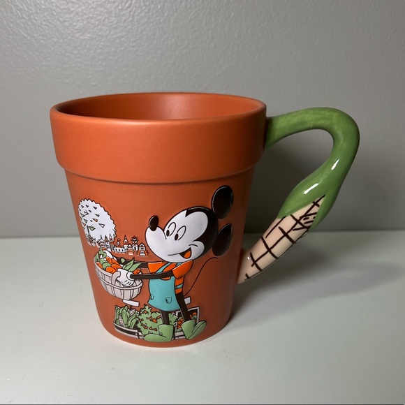 Disney | Kitchen | Mickeys Gardencorny From Epcot Flowergarden Festival ...